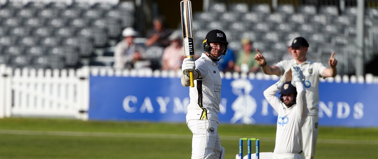 Wicketkeeper-batter James Bracey signs new deal at Gloucestershire