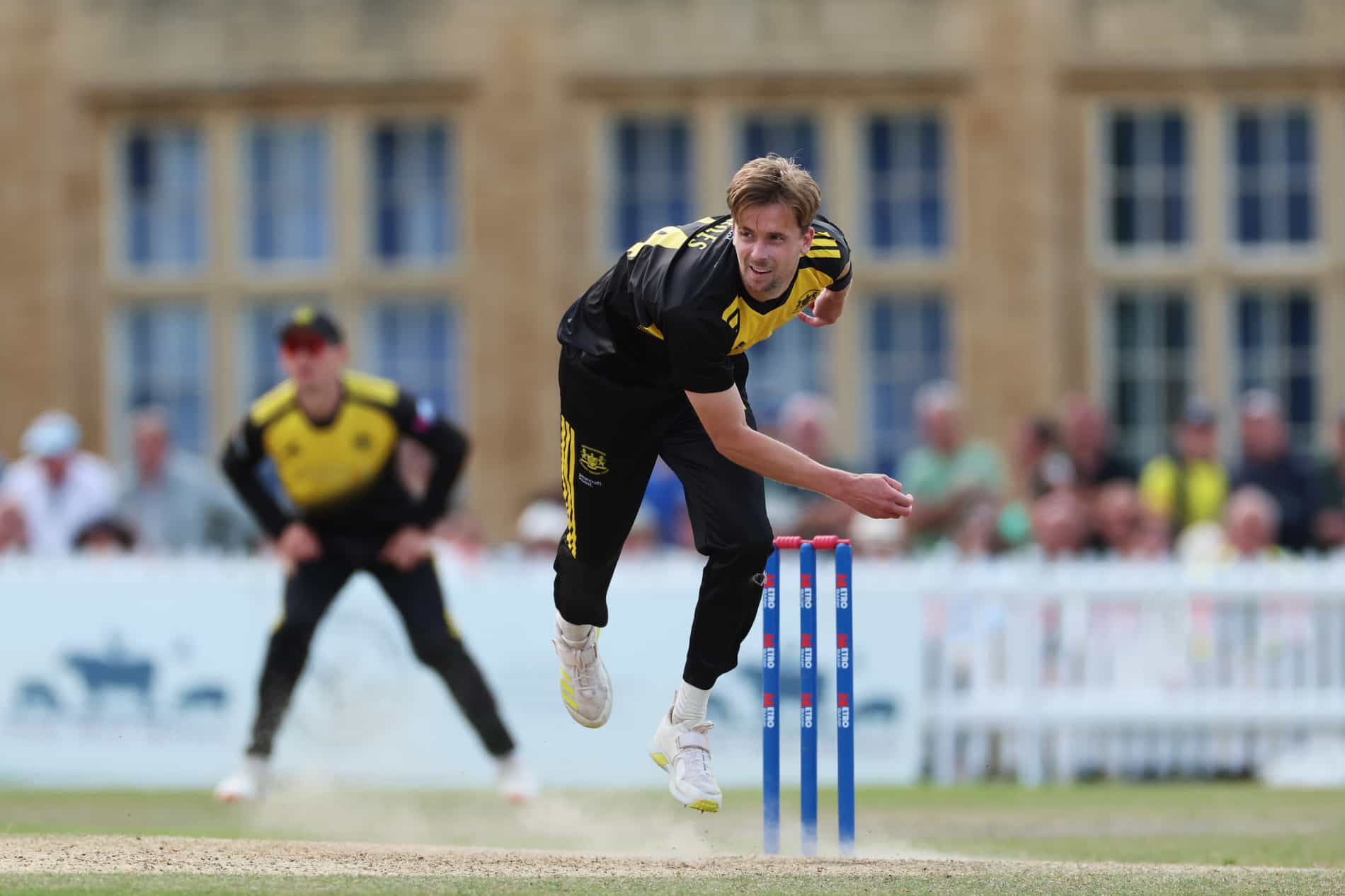 Gloucestershire Cricket | craig miles surpasses 500 career wickets